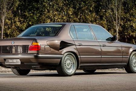 Dieser BMW 7er (E32) hatte einen V16-Motor und Mega-Kiemen