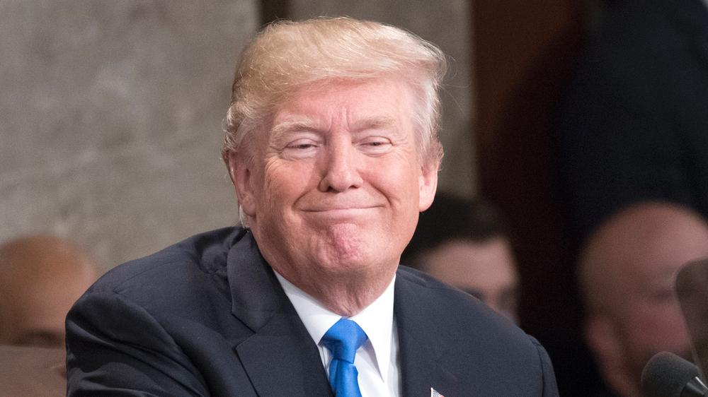 Donald Trump: Er macht sich über seine "kahle Stelle" lustig