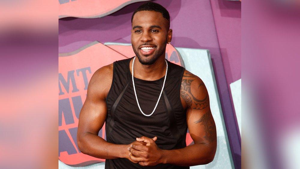 Jason Derulo moderiert Shopping-Stream auf Twitter