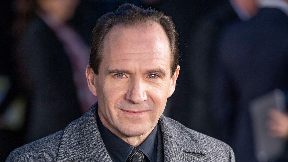 Ralph Fiennes wird 60: Sechs Fakten zum Fiesling mit Herz