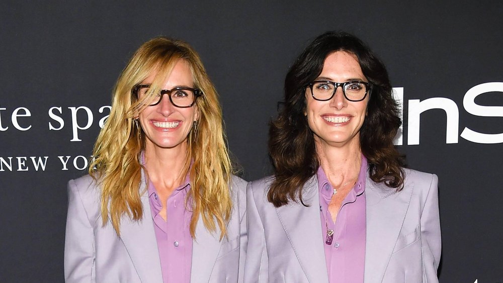 So süß gratuliert Julia Roberts ihrem "Zwilling" Elizabeth Stewart