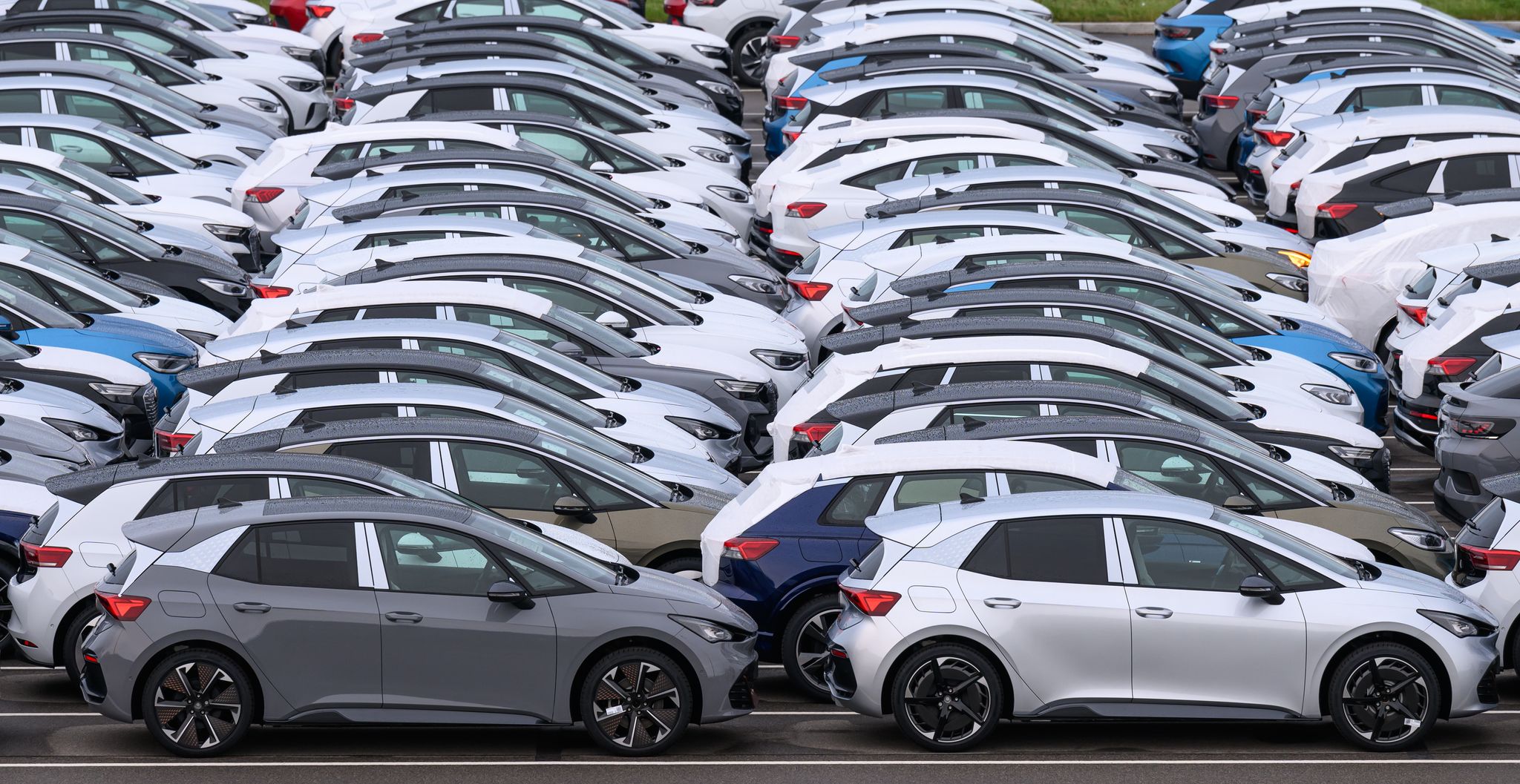 VDA erwartet 2026 rund 693.000 neue E-Autos